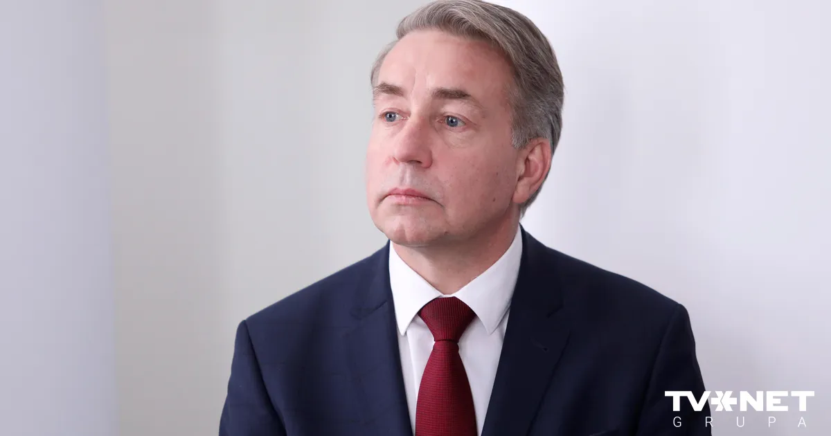 Augulis apgalvo, ka Siliņa draudējusi "iznīcināt ZZS"