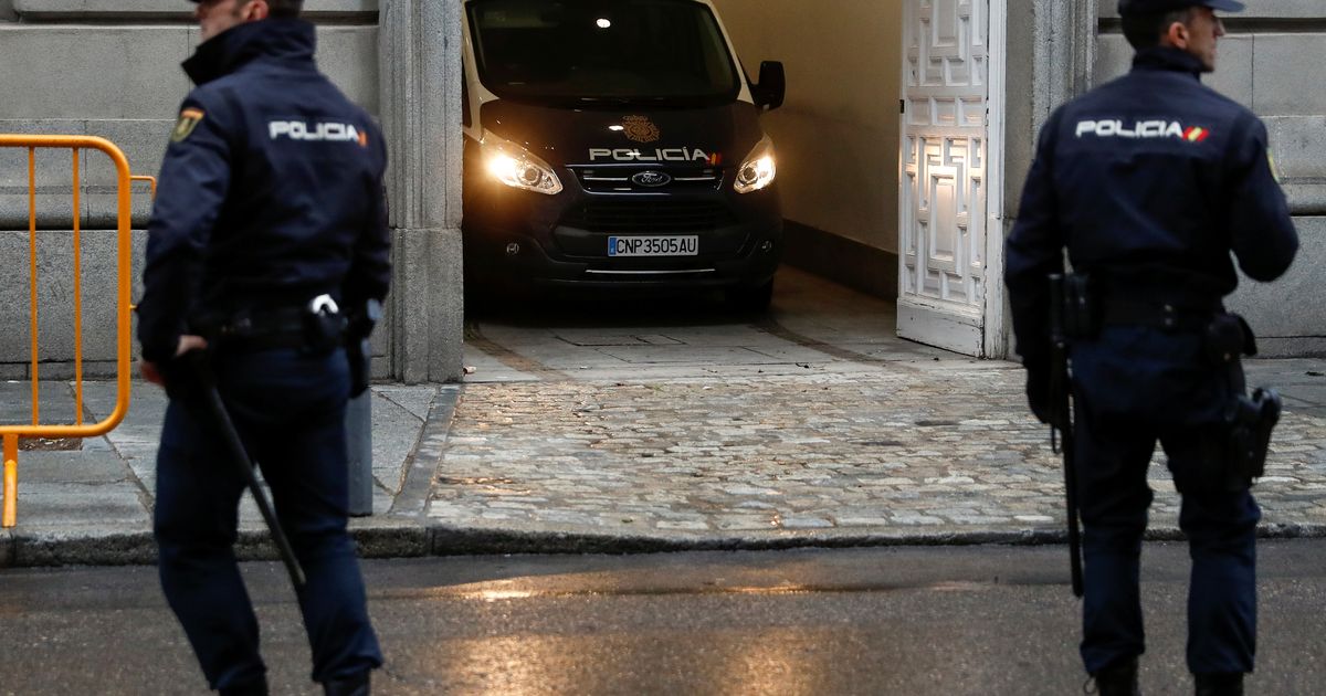 Hispaania kohus võttis vahi alla viis Kataloonia separatisti - Maailm ... Hispaania kohus võttis vahi alla viis Kataloonia separatisti - Maailm ...