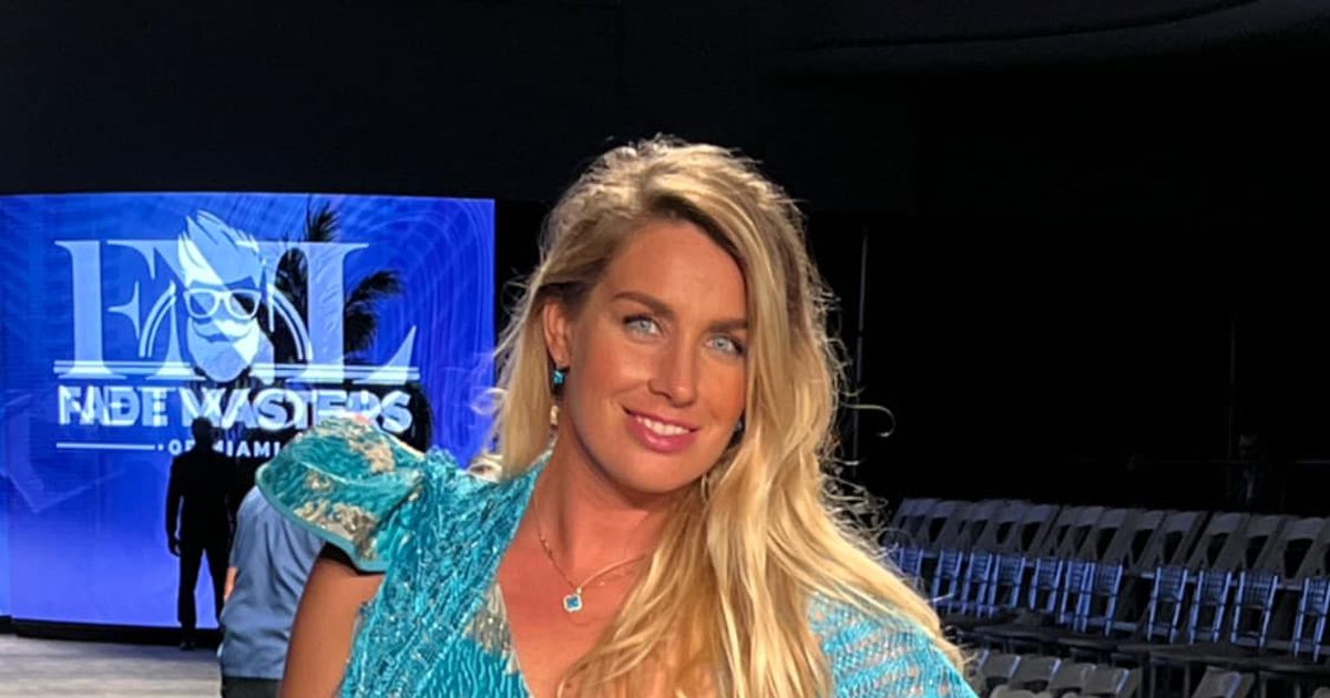 VIDEO Miamis tegutsev ujuja Merle Liivand pärjati panuse eest ookeanide ...