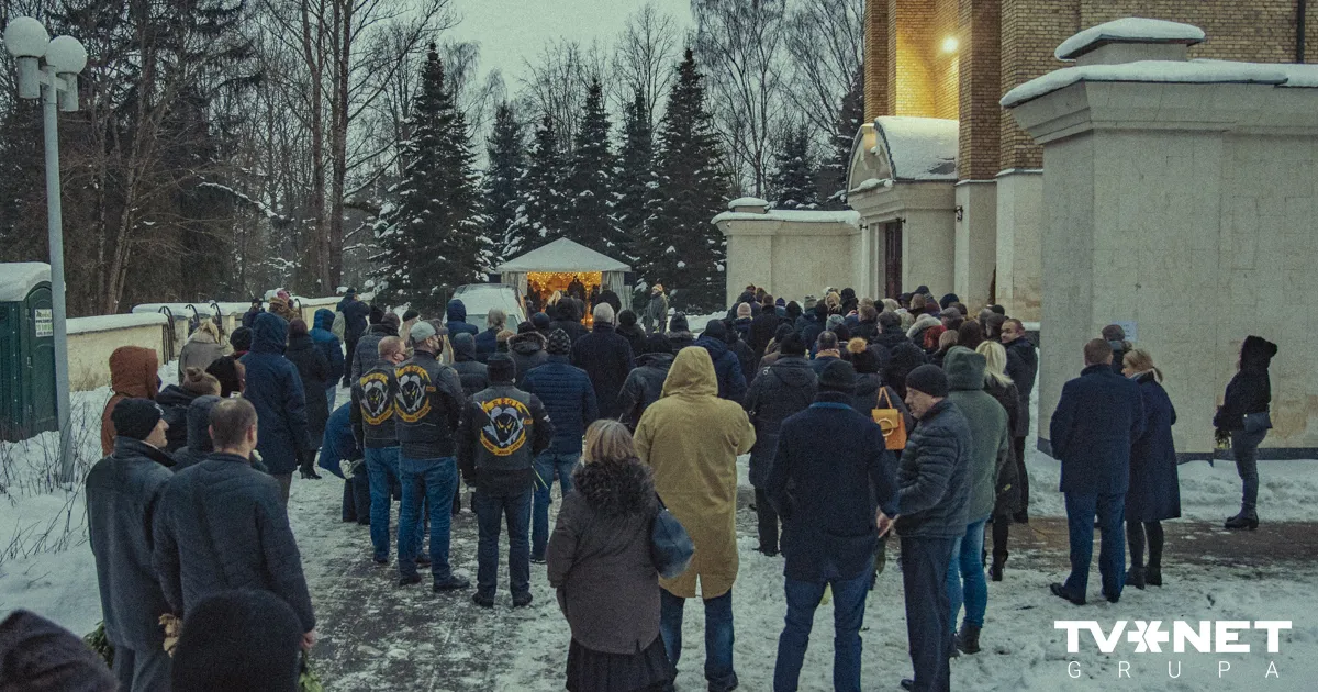 FOTO Notikusi atvadīšanās no grupas "Opus pro" dziedātāja Alex