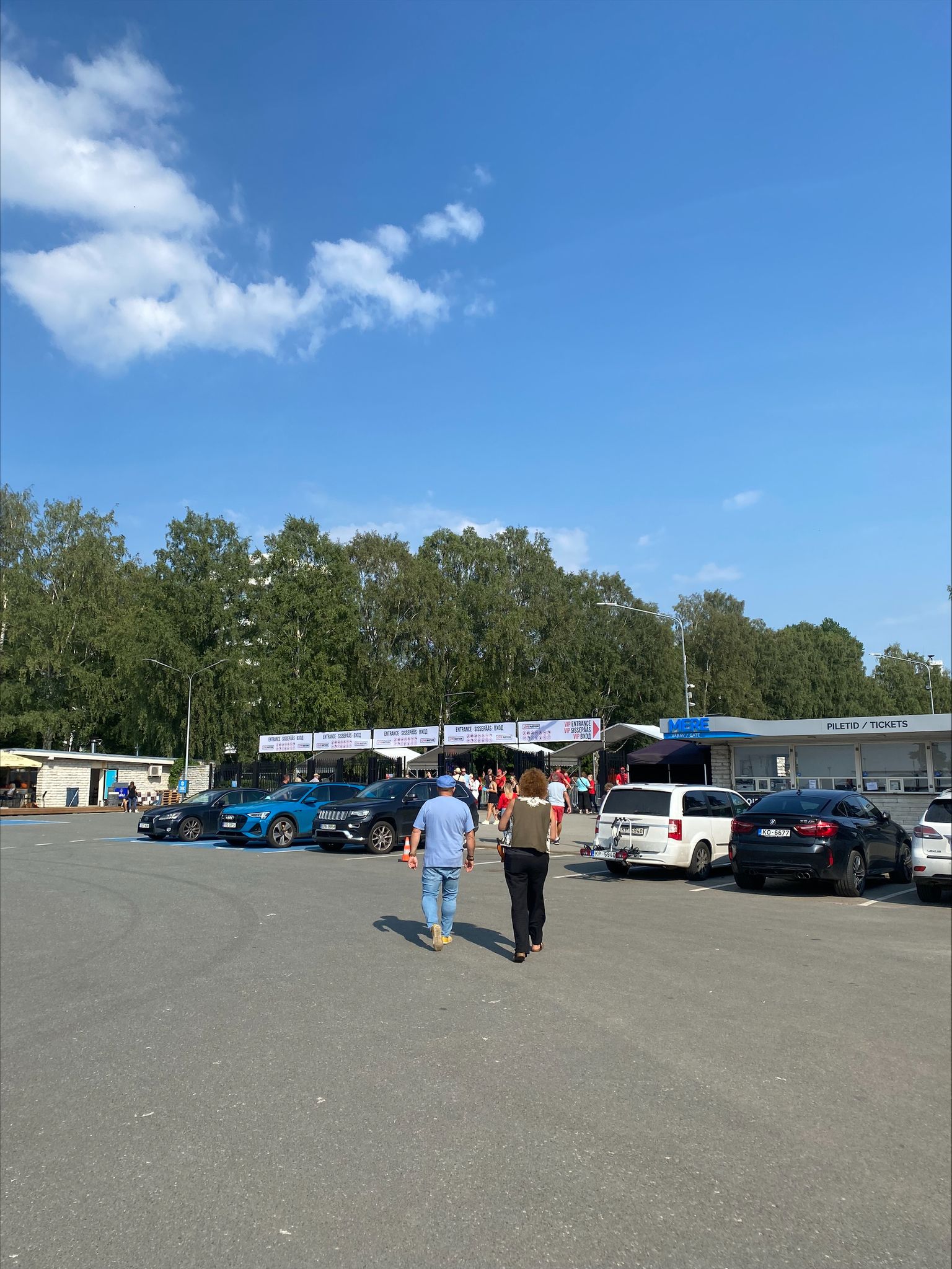 KOLME VÄRAVA TRILEMMA Kuidas ma ajakirjanikuna Depeche Mode’i ...