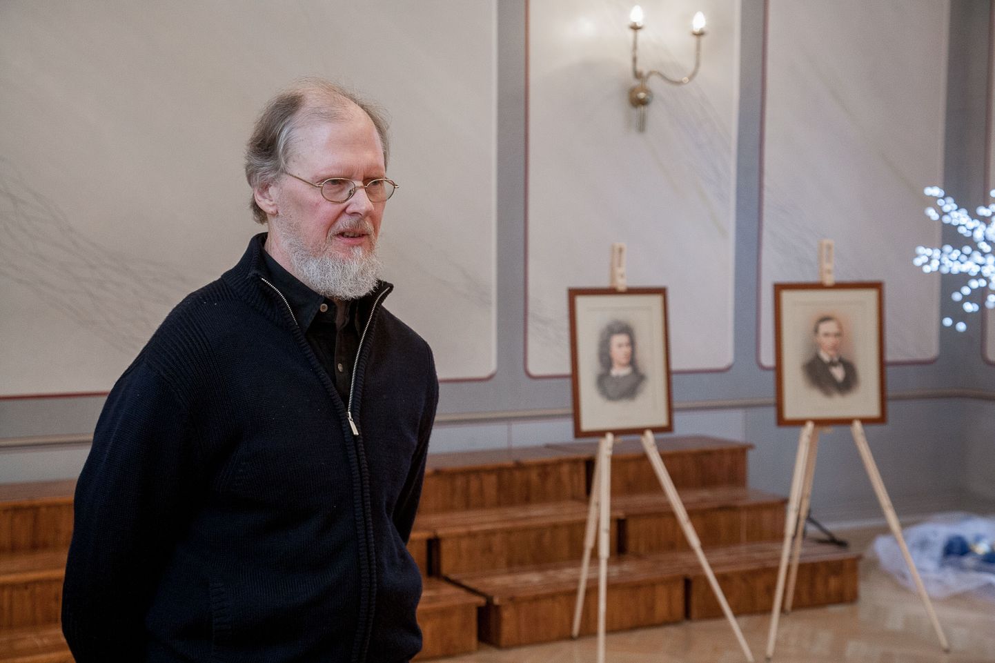 Pärnu kunstnik Vello Paluoja on maalinud 100 kultuuritegelase portreed