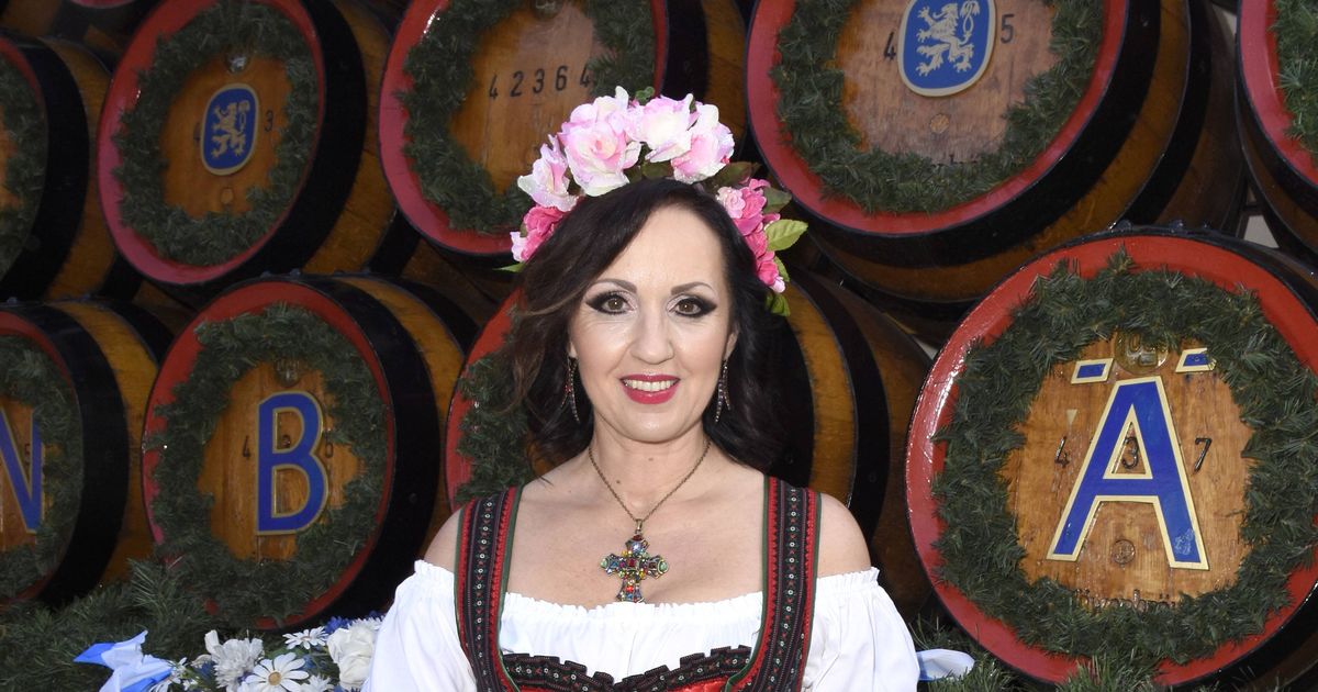 Pildid: saksa Oktoberfesti kaunitarid, kes kannavad dirndleid