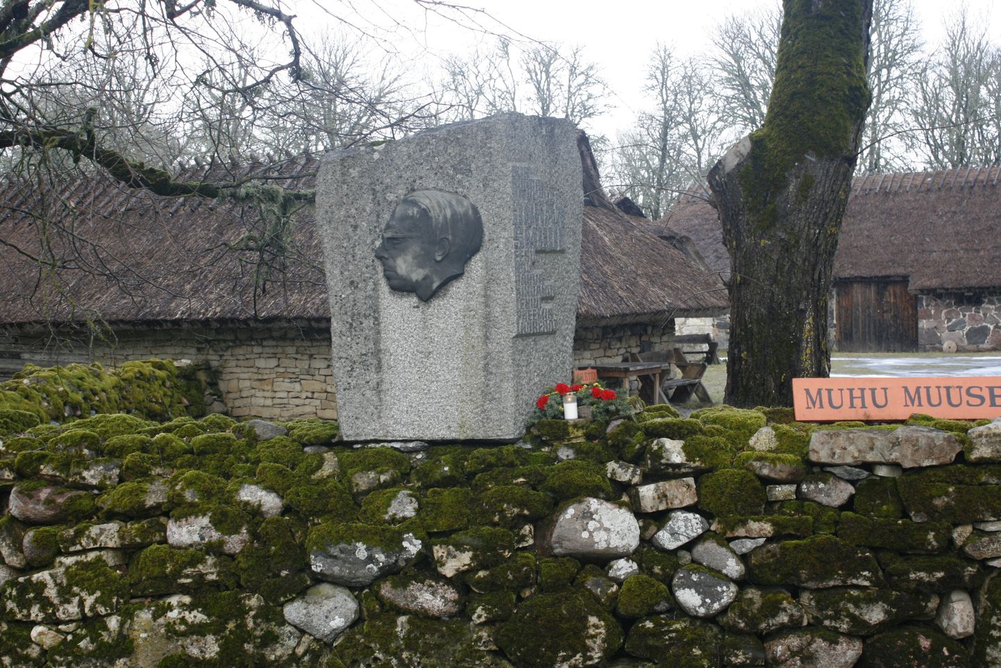 Muhu muuseum meenutas Juhan Smuuli ja tema õnnetu saatusega poolvenda
