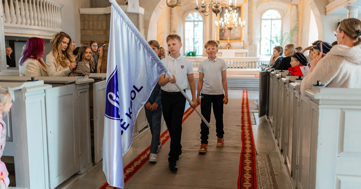 FOTOGALERII Olge hoitud ja rõõmsat lendu, armas Luce kooli kolmas lend!