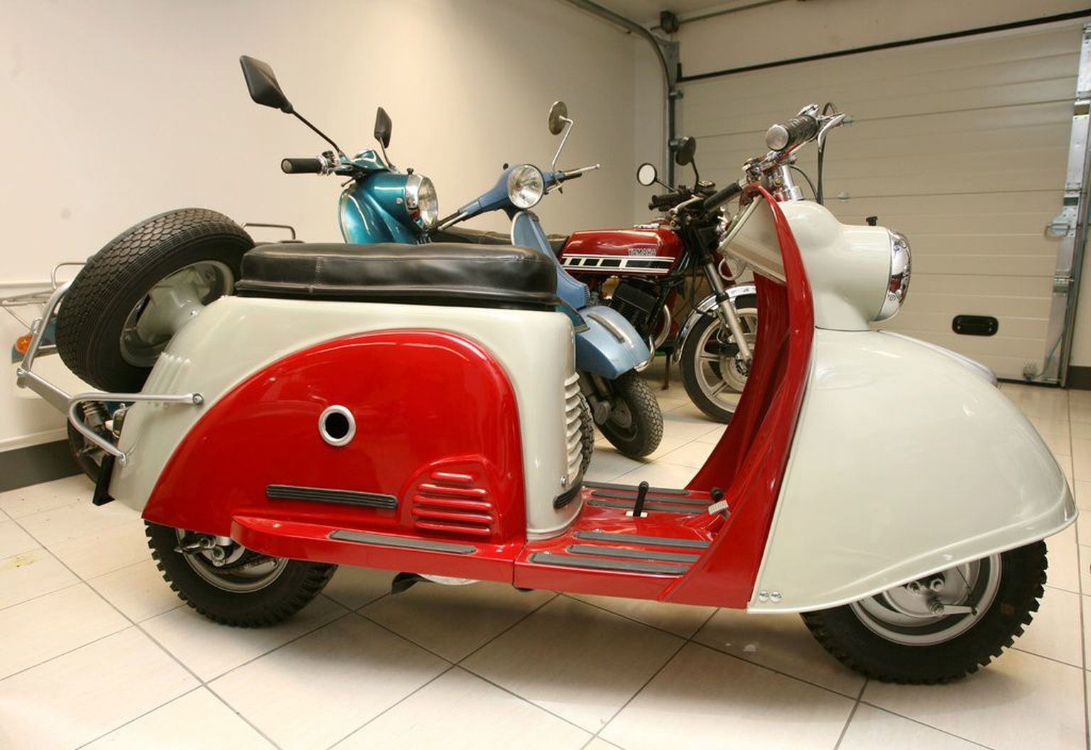 Fotod: nõukogudeaegsed mootorrattad, motorollerid ja võrrid