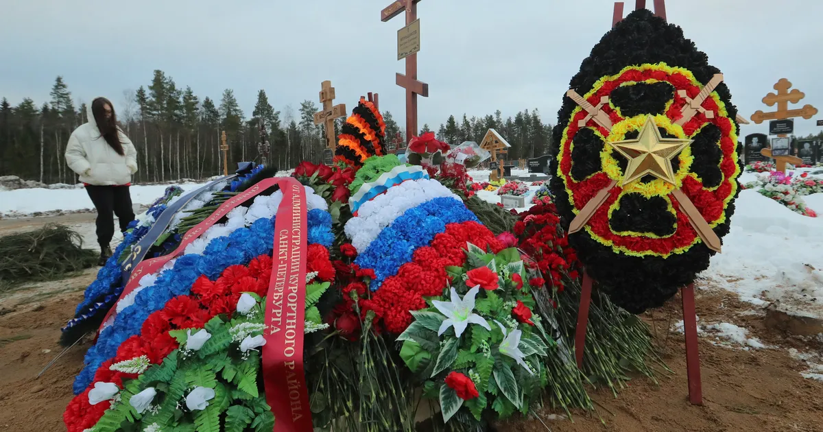 PIHKVA LOOD Mehed surevad Ukrainas, omaksed kutsuvad kuberneri appi