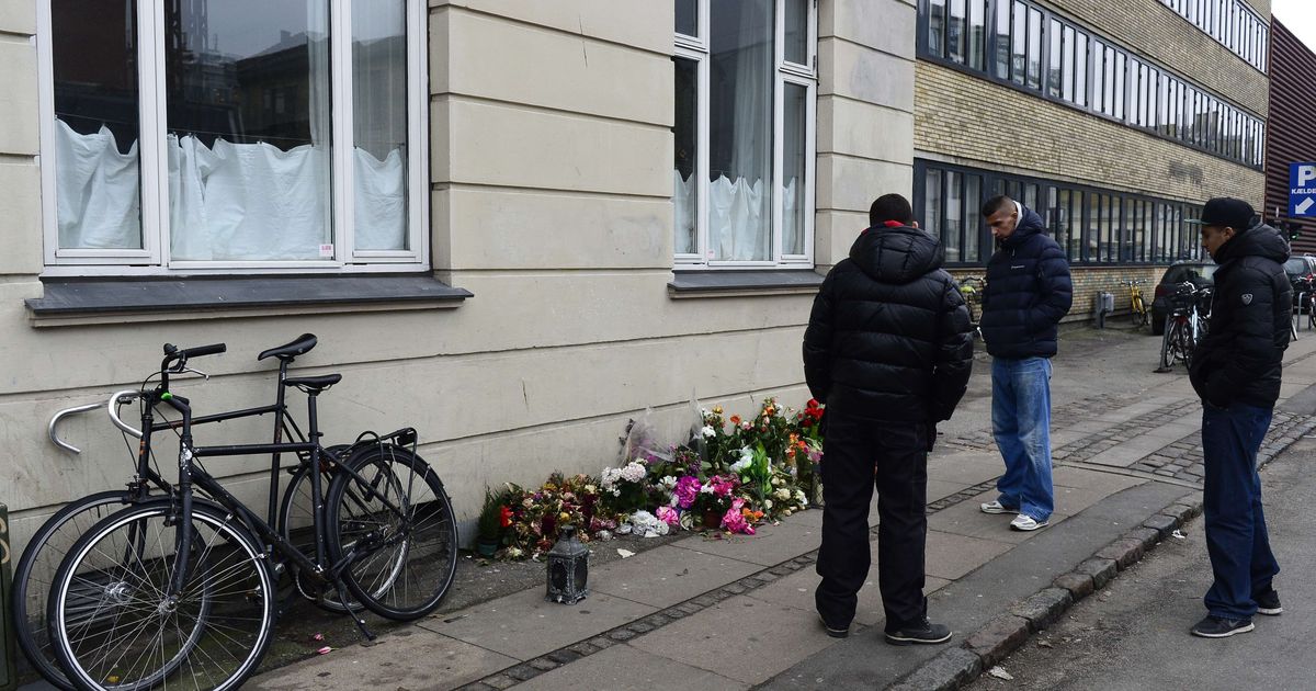 Kopenhaagenis viidi lilli ka tulistaja hukkumispaigale