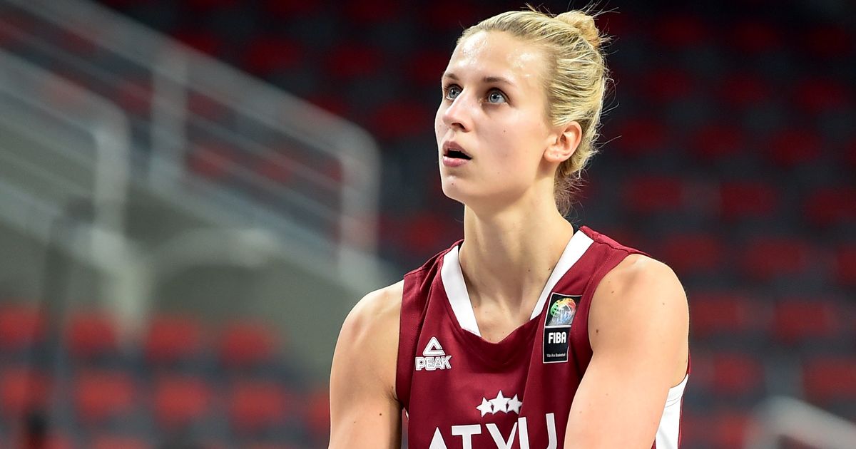 Kitija Laksa pievienojusies Itālijas komandai "Familia" - Basketbols ...