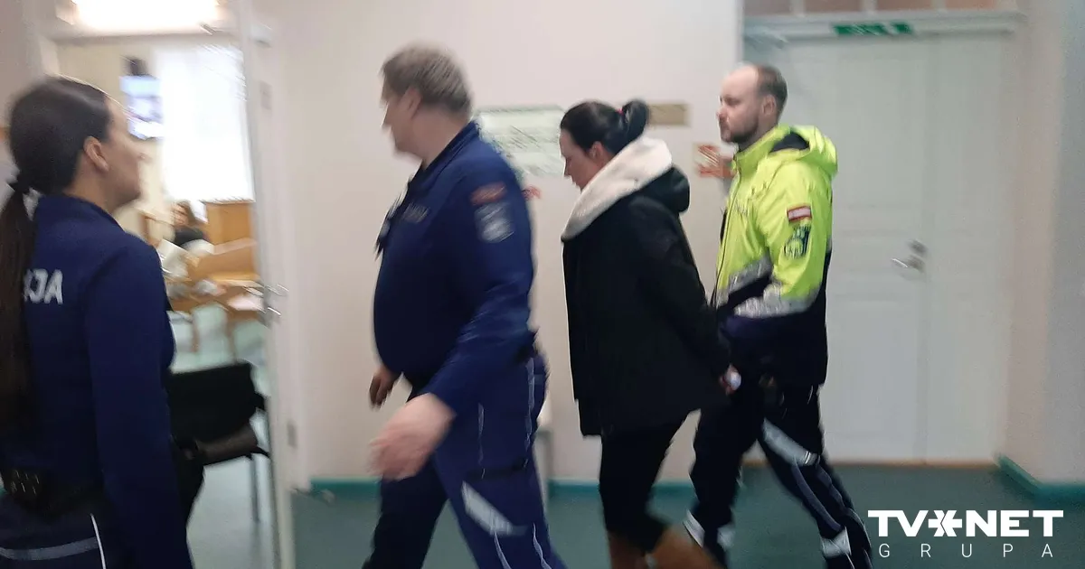 VIDEO Mazās Justīnes slepkavība: tēvam un pamātei piespriež bargus ...