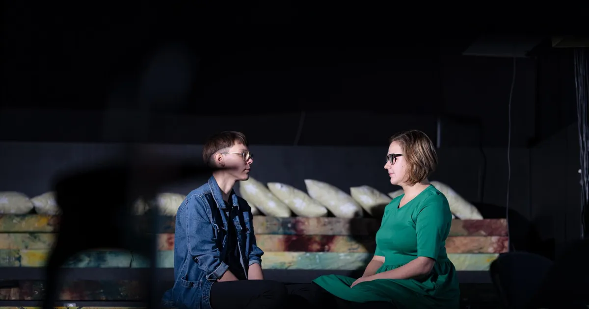 INTERVJUU PSÜHHOLOOGIGA Endla uus lavastus «Kurjus» viib retkele ...