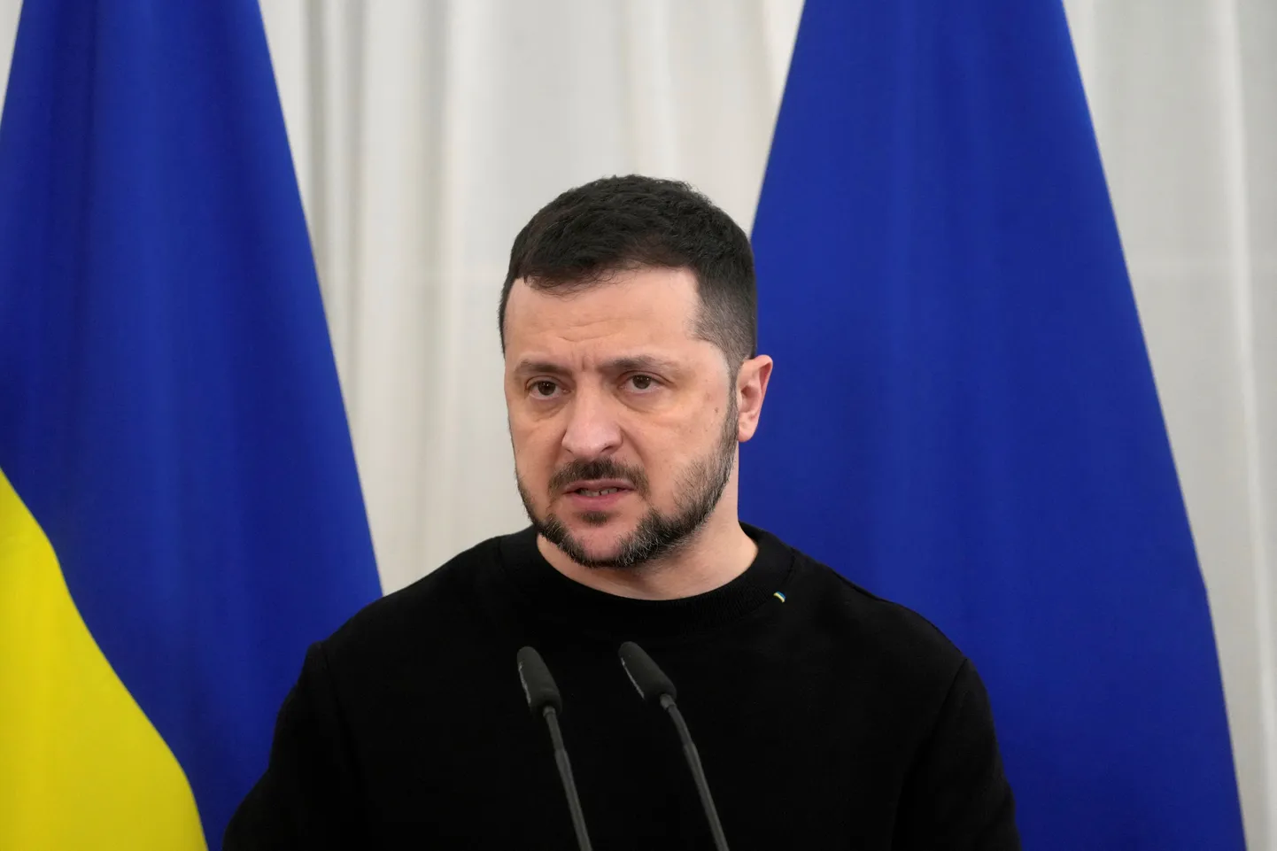 Zelenskis iesniedz likumprojektu par Ukrainas pilsonības piešķiršanu ...