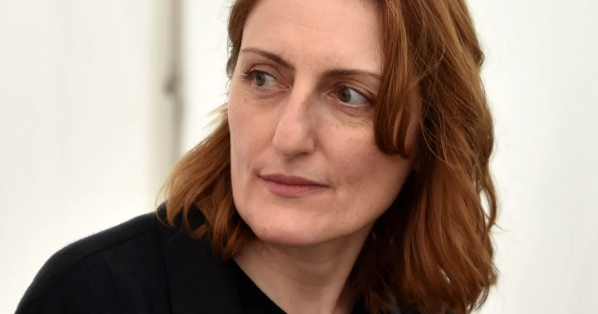 Epp Petrone omamoodi raamatust: igas peatükis saab kahe käega pead ...