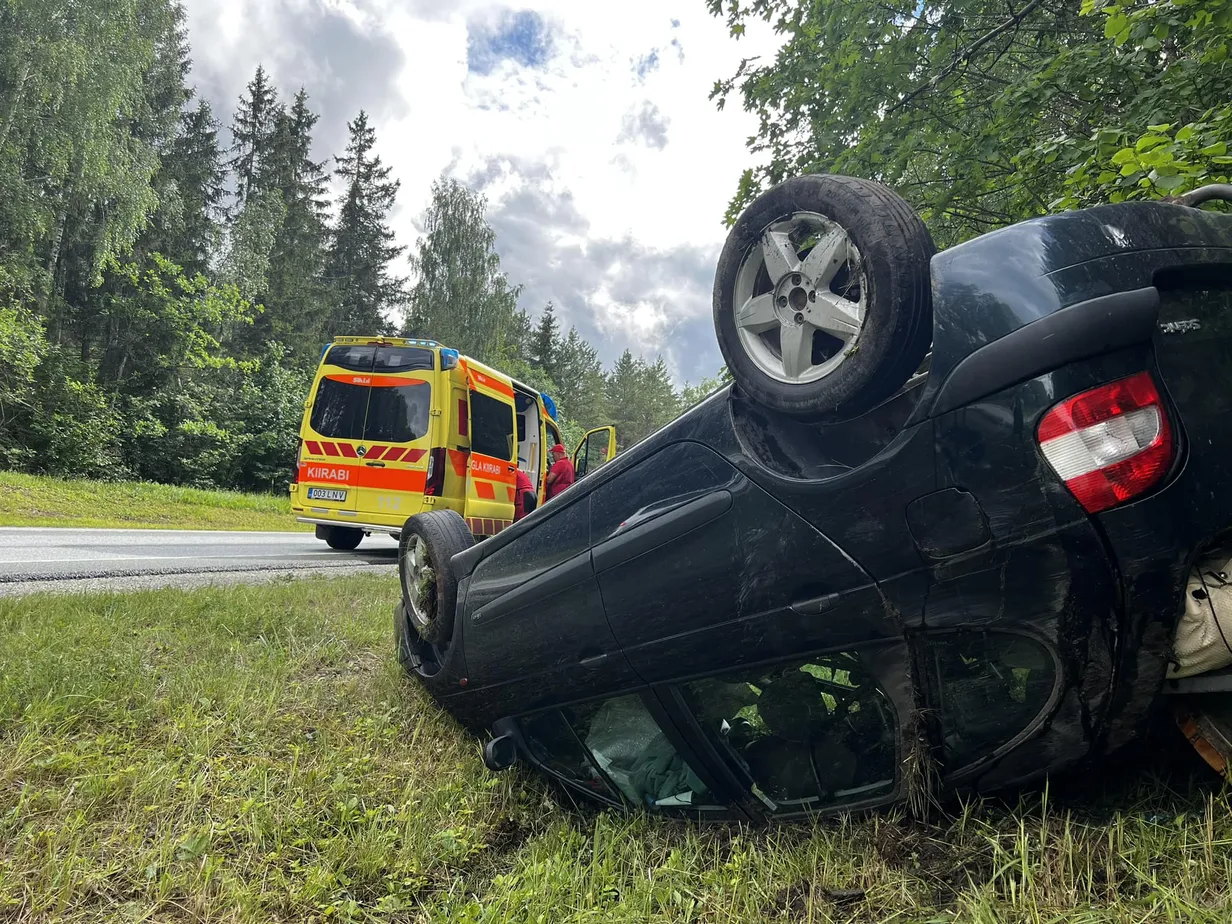 ÕNNELIK ÕNNETUS Roolis tukkuma jäänud Suusi Soluna pääses surmasuust ...