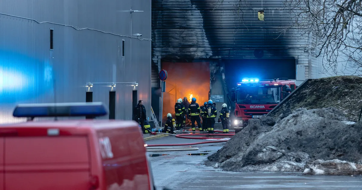 ФОТО И ВИДЕО Пожар в торговом центре Kristiine: пострадали три магазина ...