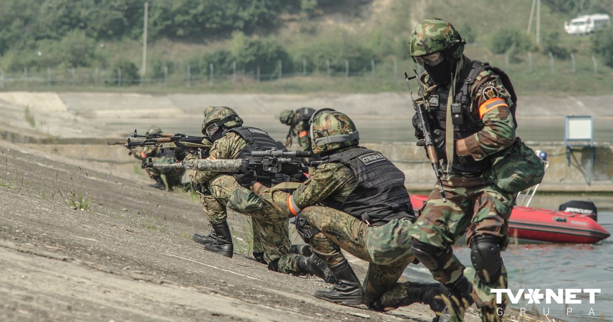 "Krievijas brīvība" un "Krievu brīvprātīgo korpuss" ziņo par reidu ...