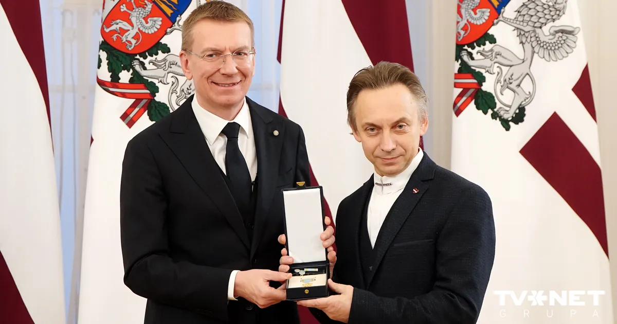 FOTO Valsts prezidents pasniedz Triju Zvaigžņu ordeņus