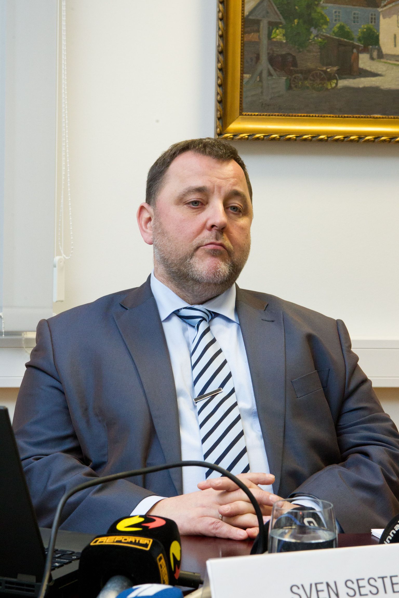 Opositsioon hakkas Sven Sesteri umbusaldamiseks allkirju koguma - Eesti ...