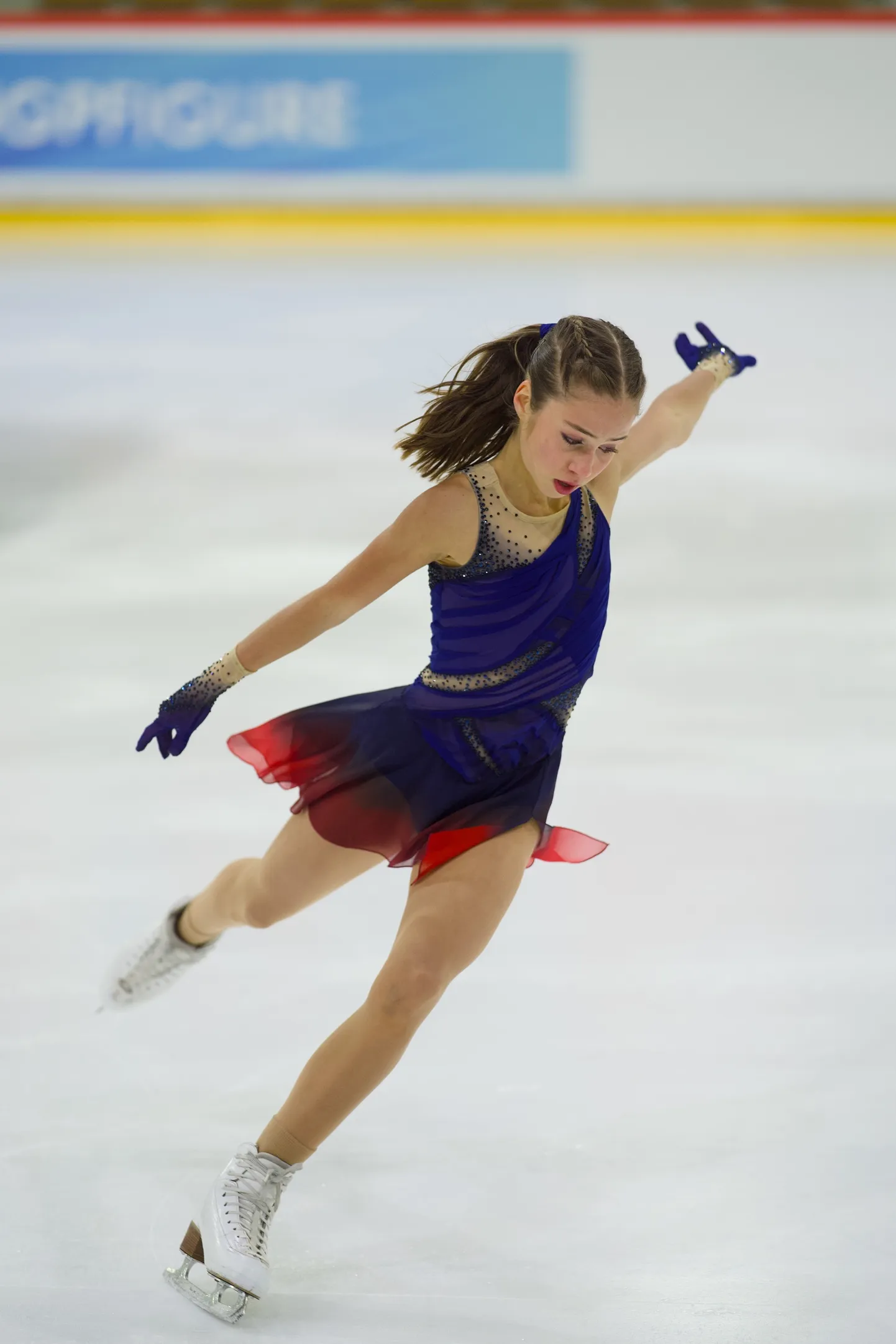 Noor Eesti iluuisutalent põrus vabakaval ja jäi esimesena poodiumilt välja