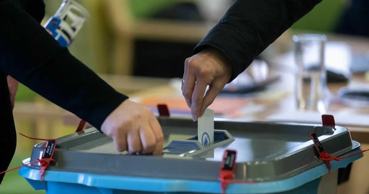 AGO SAMOSON E-valimised on hübriidrünnak demokraatiale