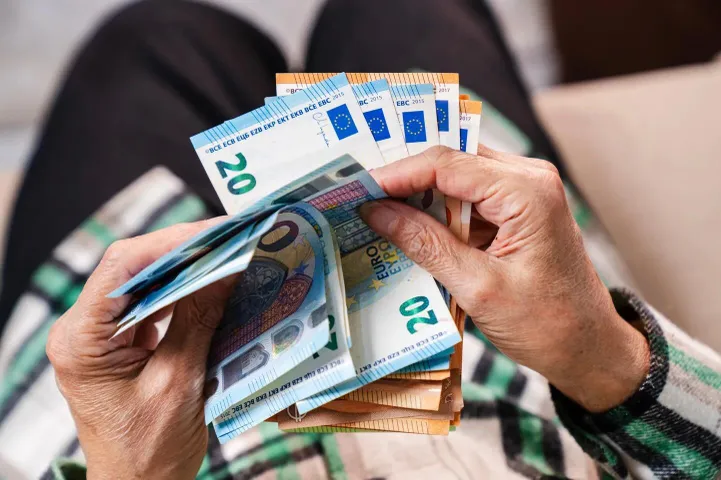 BRÜSSELI KÜMNIS Euroopa Komisjon kehtestab salamisi uusi makse