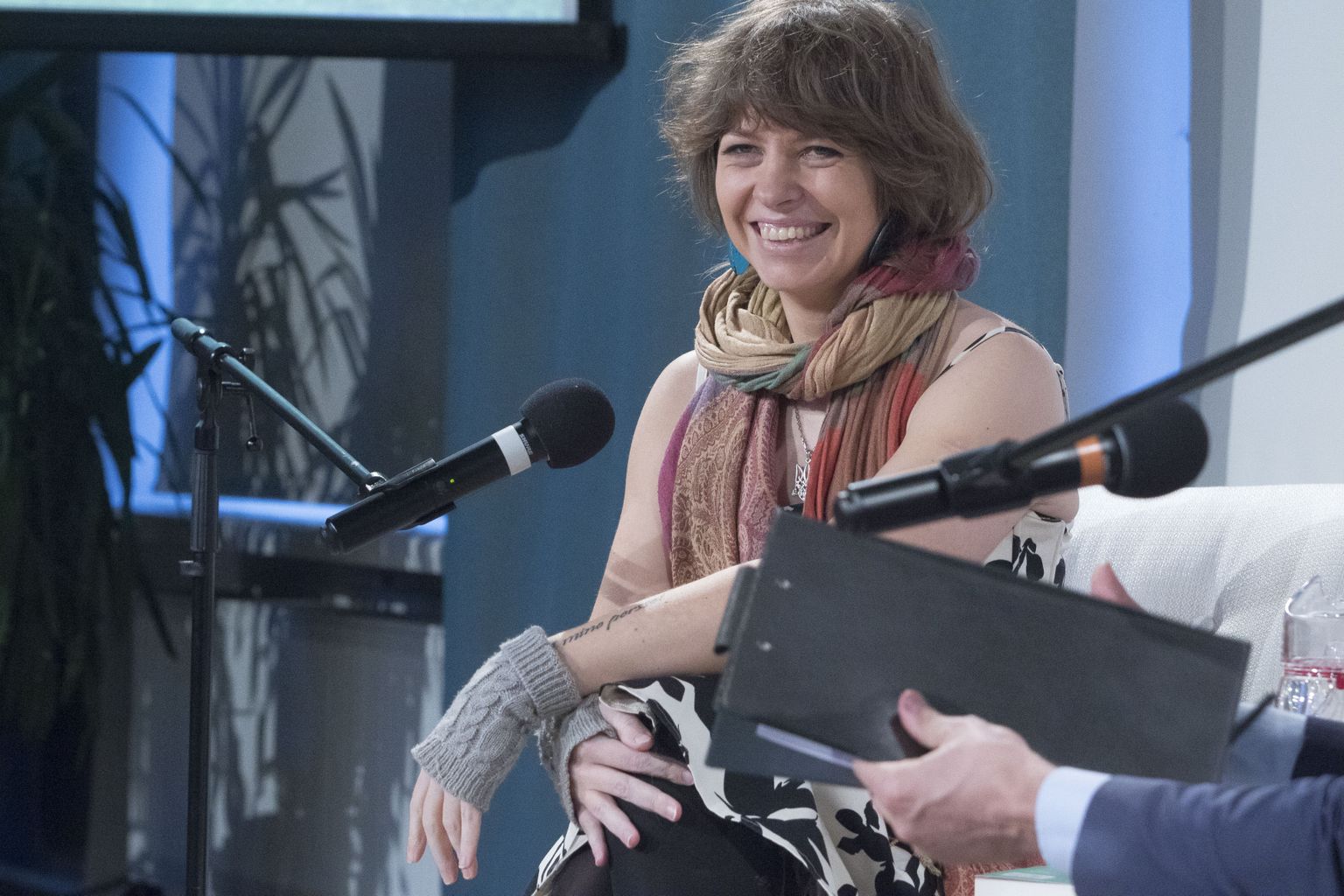 Triinu Meres esitleb jutukogu «Kuigi sa proovid olla hea»