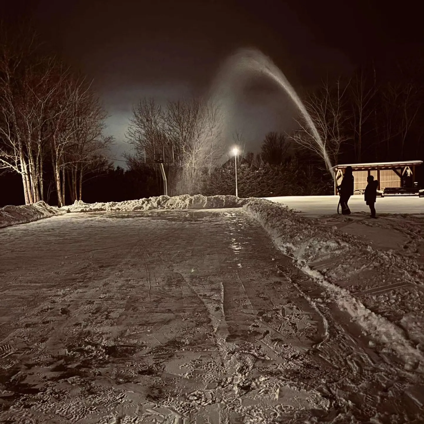 Püsiv külm andis liuväljade rajamisele hoo sisse