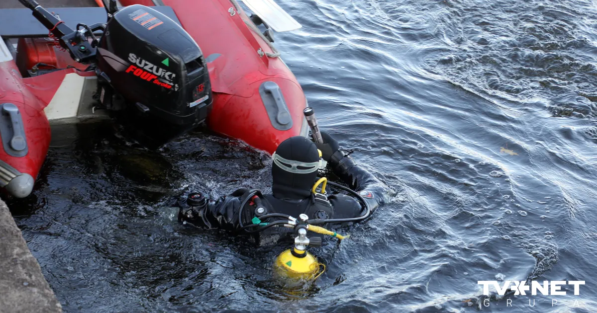 Ogres novadā glābēji no upes izcēluši slīkoni