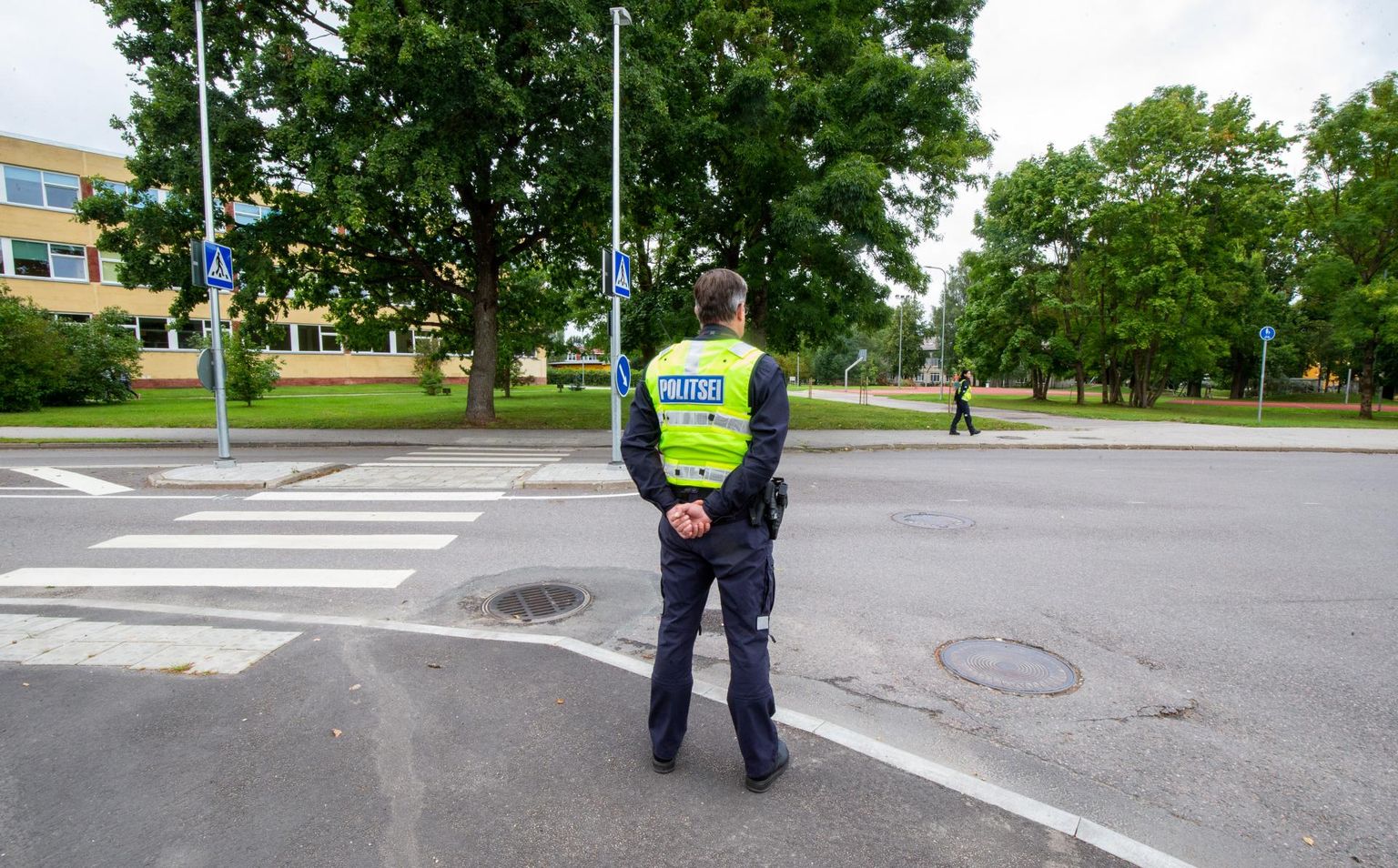 Politsei tuvastas esimesel koolipäeval vaid mõned pisirikkumised