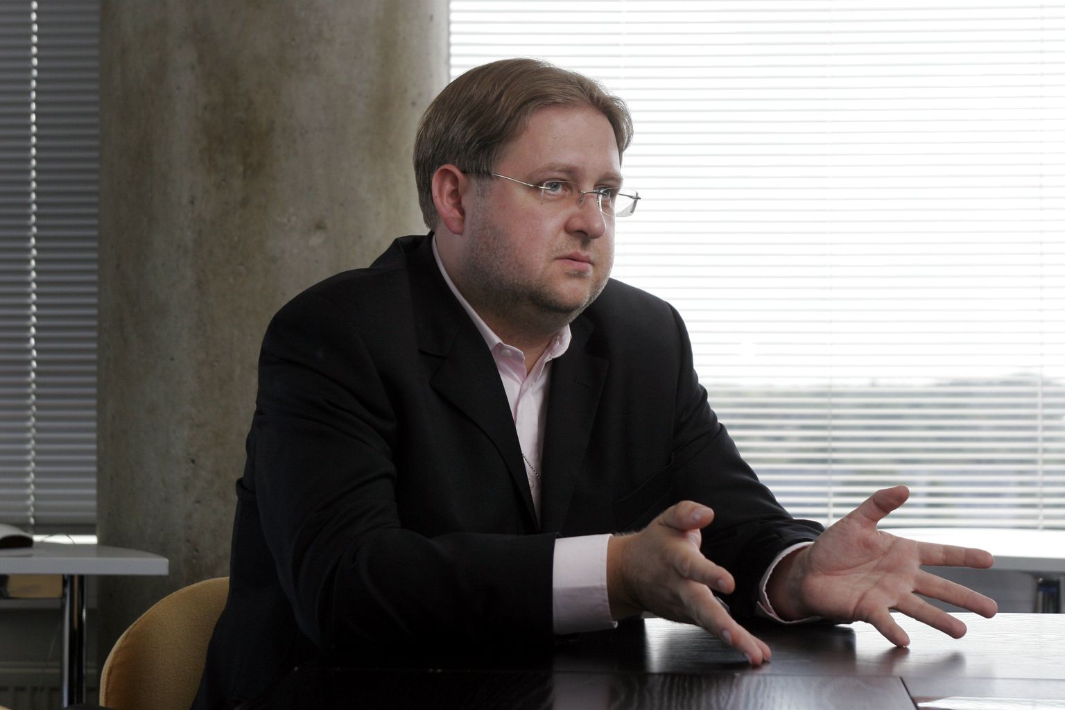 Aasta liberaal on Anvar Samost - Eesti - Postimees: Värsked uudised ...