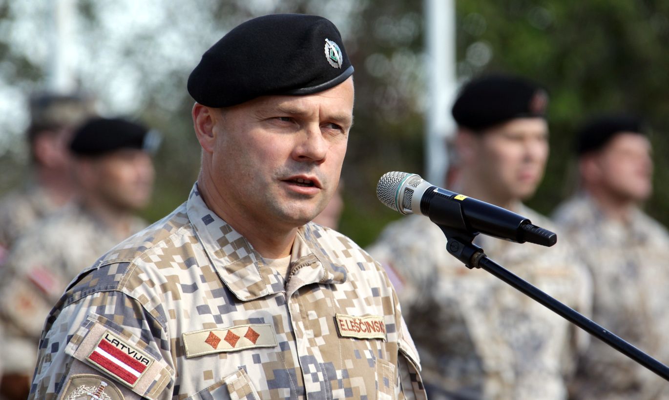 Zemessardzes komandiera amatā ieceļ pulkvedi Leščinski - Latvijā ...