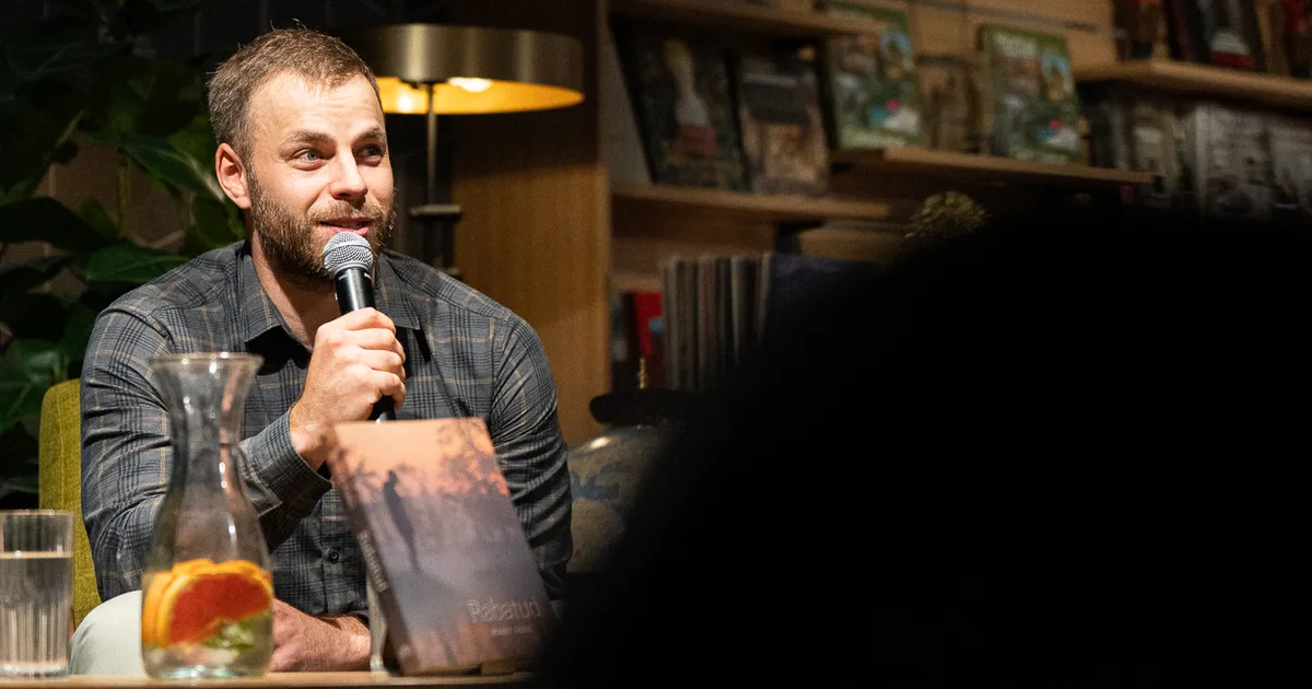 GALERII Roomet Vaino esitles raamatut «Rabatud»