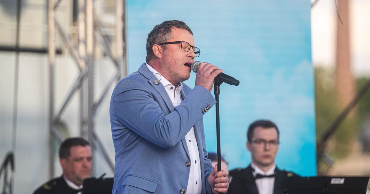 Toomas Uibo teeb Palmses varju ja muusika saatel nostalgilise ajarännaku