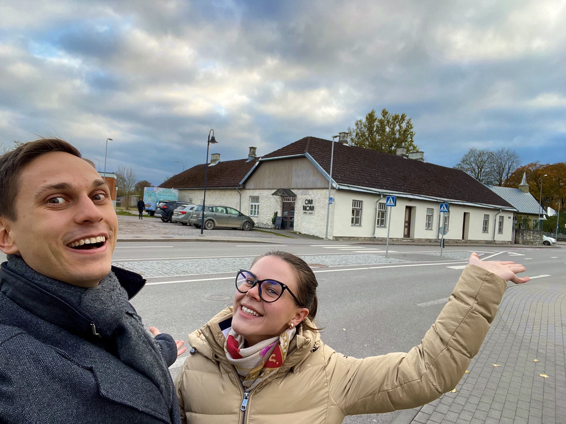 Noored investorid soetasid Kuressaares ärihoone