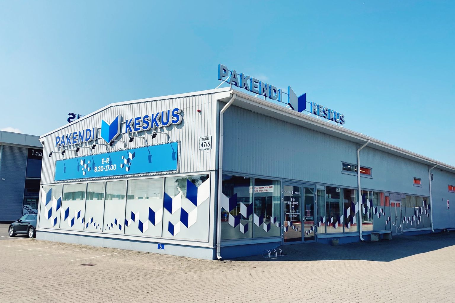 TORKAVAD TAAS Pakendikeskus keeras Jaan Tammsalu skandaali reklaamiks