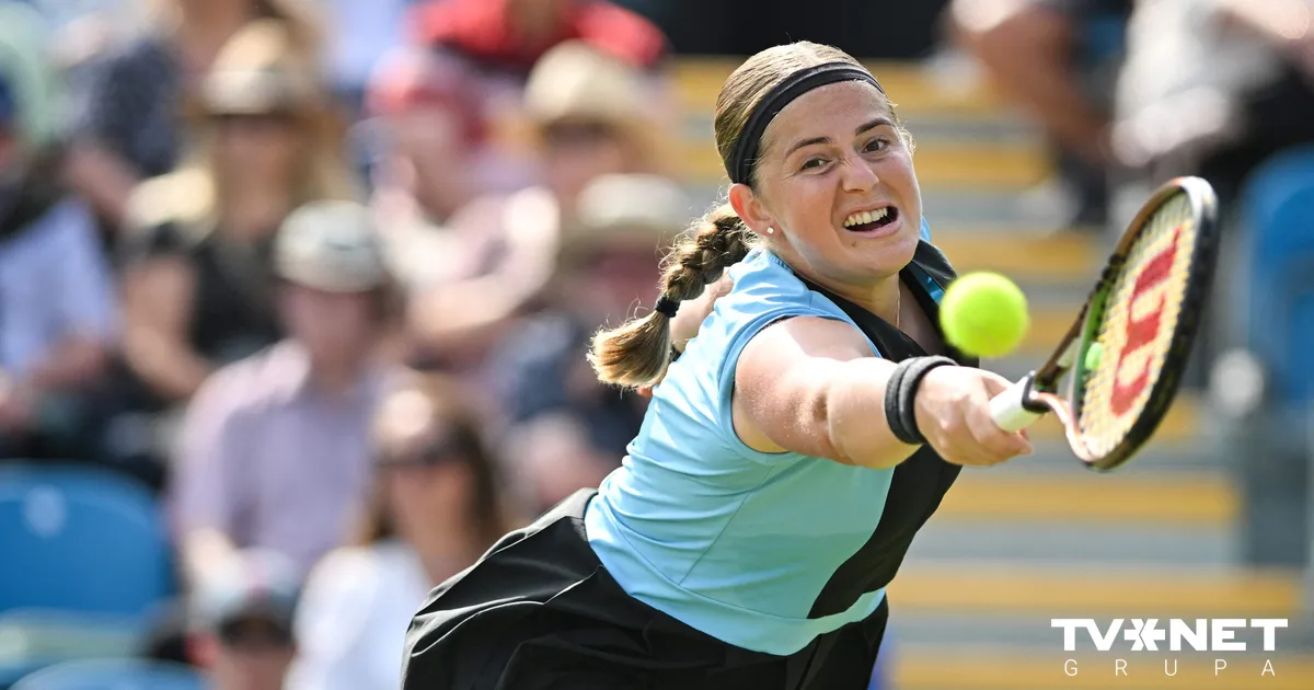 Ostapenko veselības sarežģījumu dēļ nepabeidz Īstbornas "WTA 500" turnīra ceturtdaļfināla cīņu