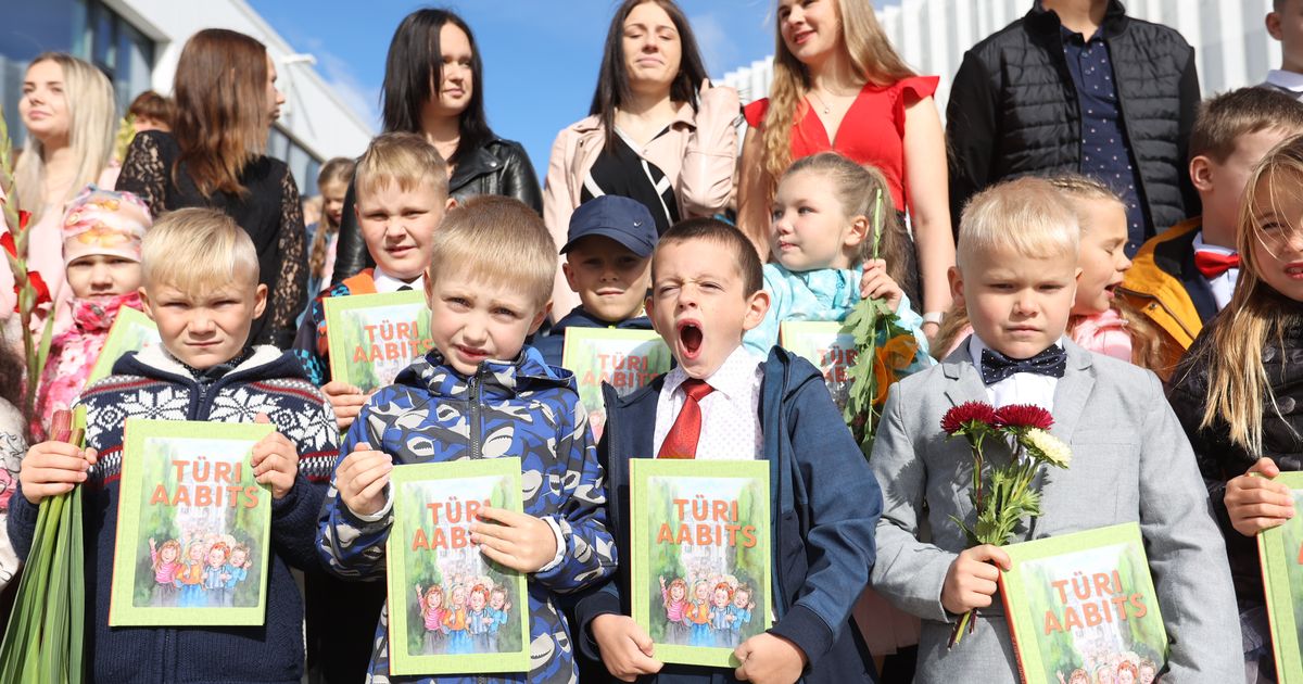 PILDID Järvamaa suurim kool pidas pidulikult avaaktust