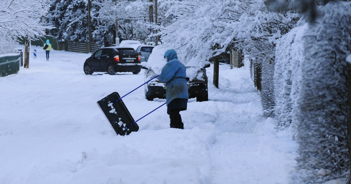 Lumekoristuseks võib labida asemel soetada ka aiatraktori või lumefreesi