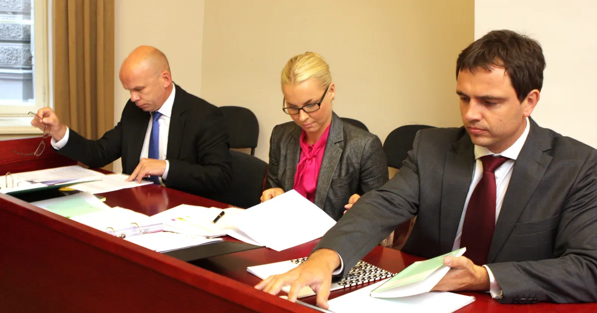 Allar Jõks, Carri Ginter: põhiseadus alistas teerulli 1:0