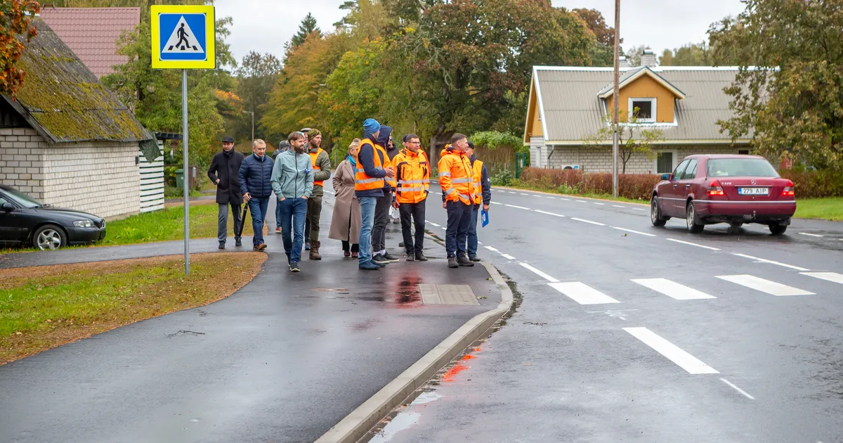 Kassikakk ja merikotkas kärpisid Leisi kergliiklusteed
