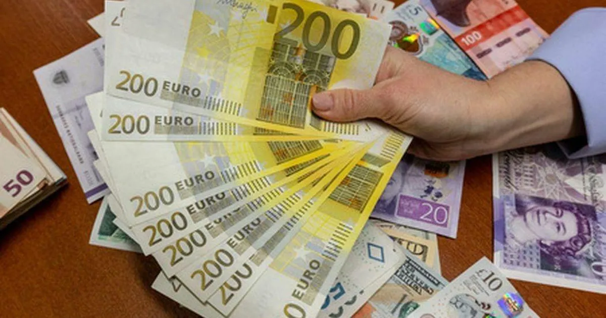 Поехала на такси отдавать деньги преступникам: жительница Эстонии ...