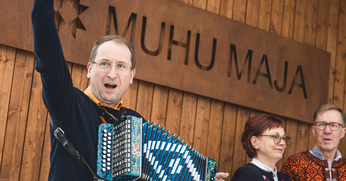 FOTOGALERII Muhulaste Muhu Maja sai pidulikult avatud