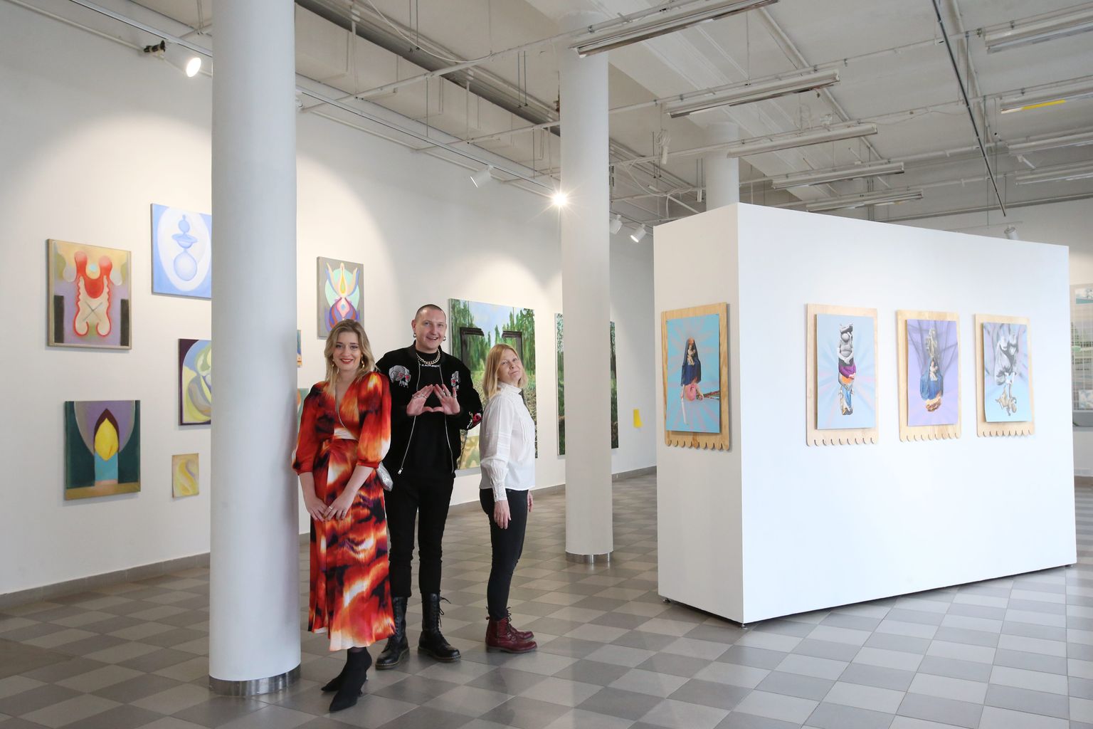 Läti kunstiakadeemia doktorandid tõid Pallasesse näha oma teoseid