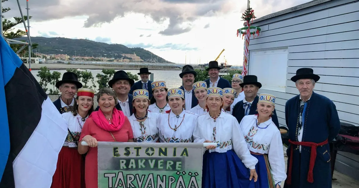 Tarvanpää käis festivalil eesti rahvatantsu tutvustamas