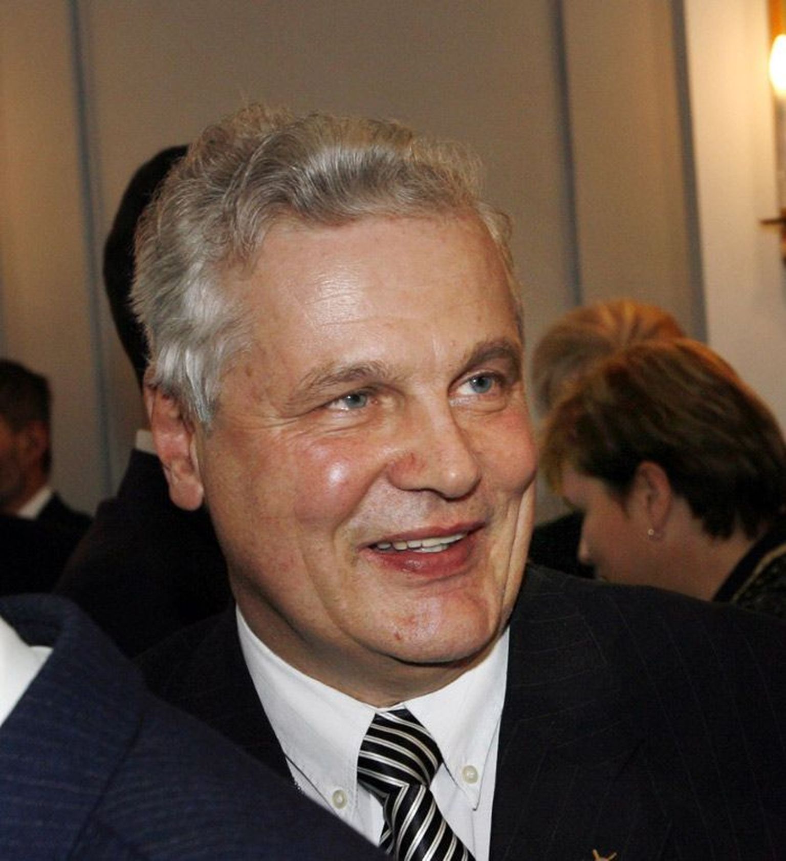 Vangla ja prokuratuur toetasid riigireetur Herman Simmi vabastamist ...