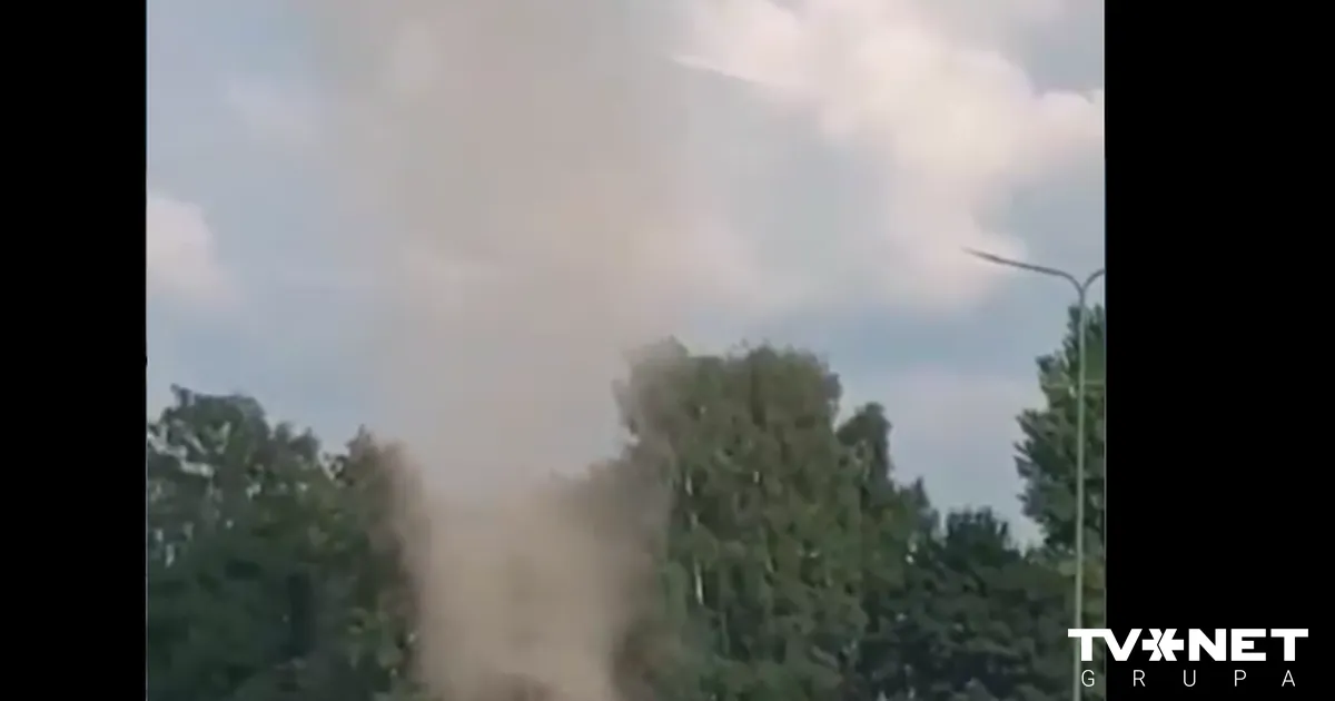 VIDEO Rumbulā novērota iespaidīga vēja slota