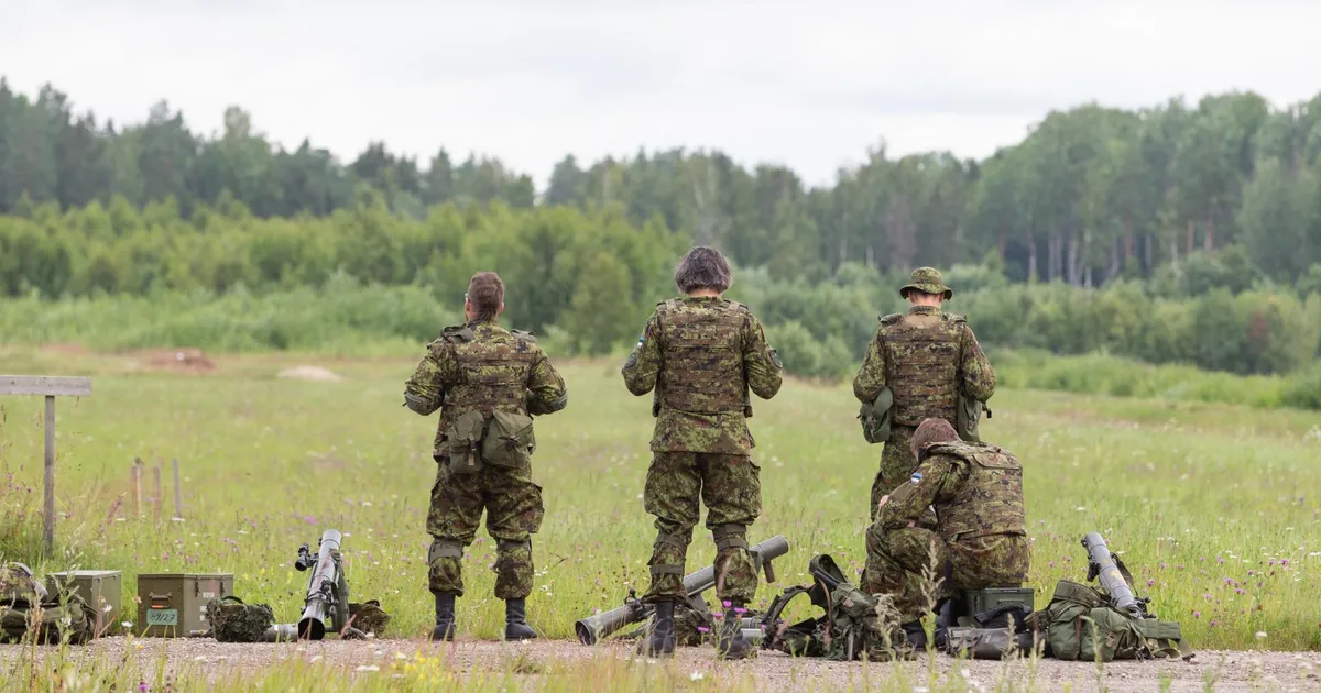 Sakala malev ehitab tiiru juurde õppeklassi