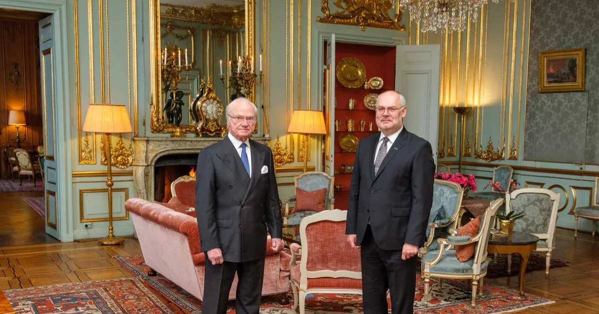 Rootsi kuningas ja kuninganna külastavad Tartu ülikooli