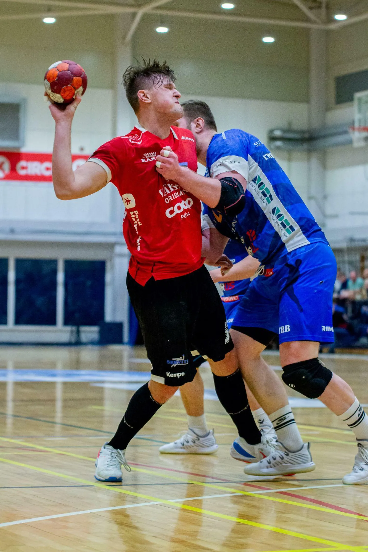 Serviti tõi võidupunktid võõrsilt koju