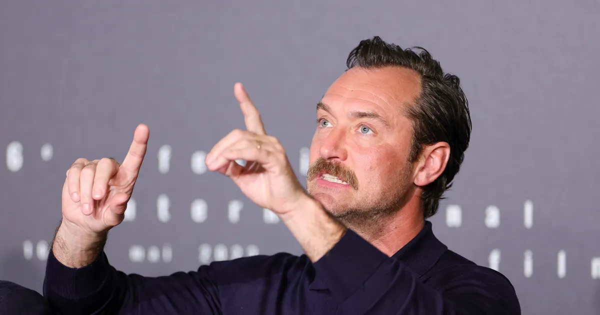 VIDEO Jude Law: kuningas Henry VIII rollis haisesin vere ja ...